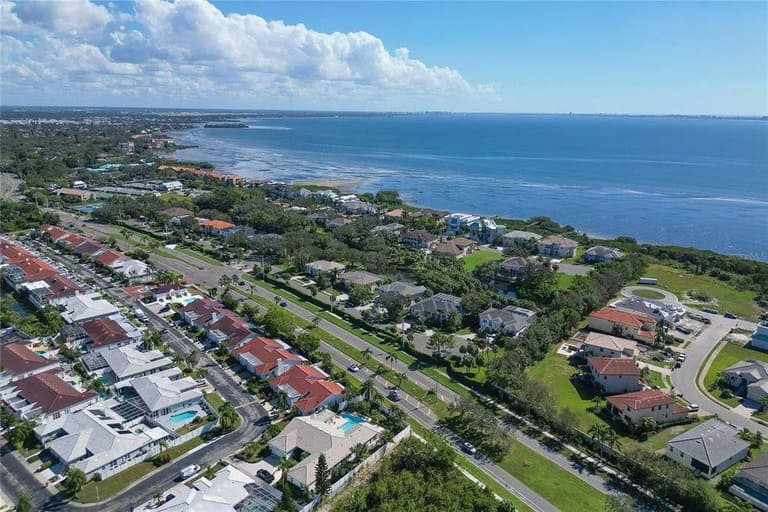 Inside Scott Baio's Florida Home [Details & Photos]