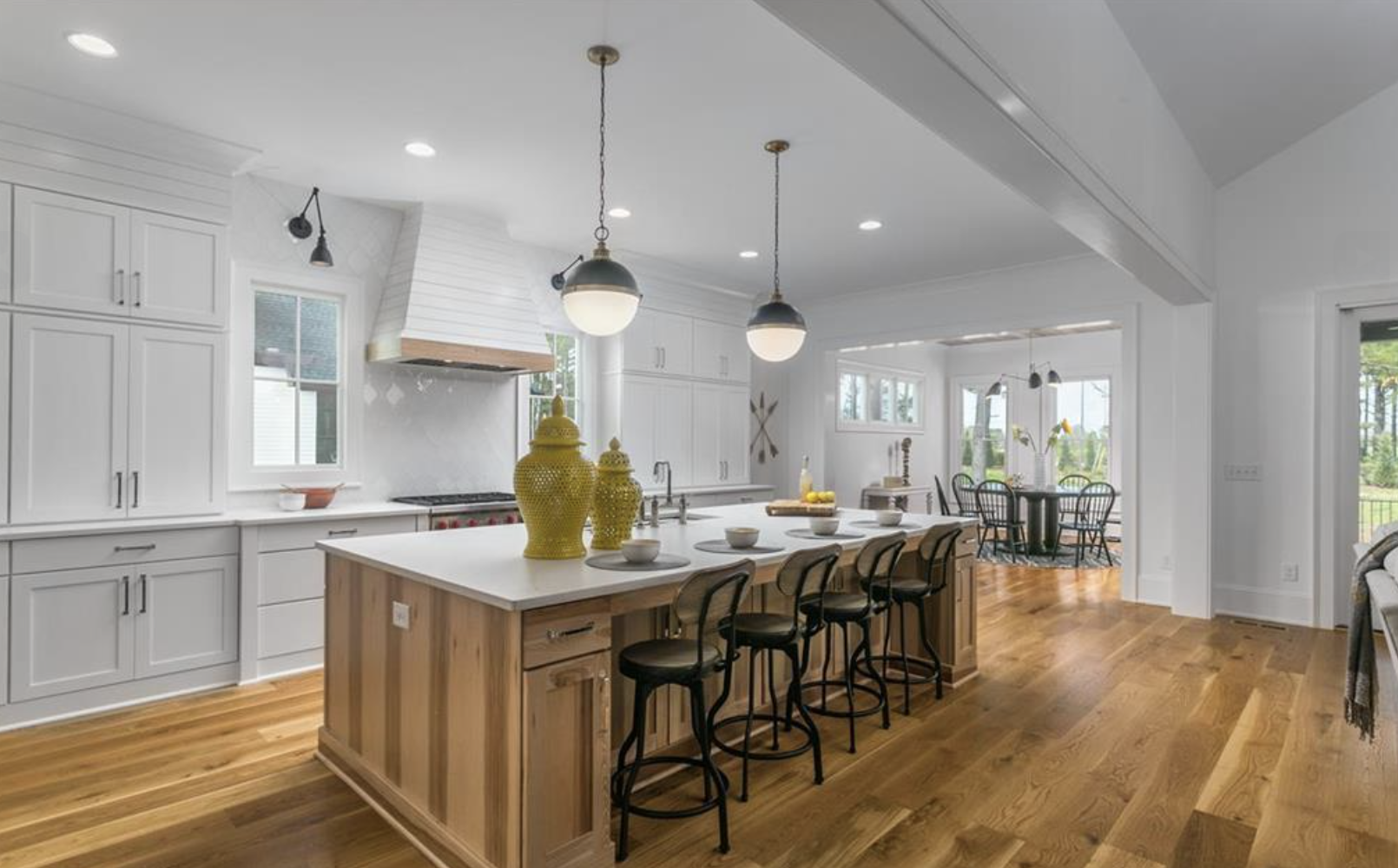 Modern Transitional Homes to Suit All Tastes (Exterior & Interior)