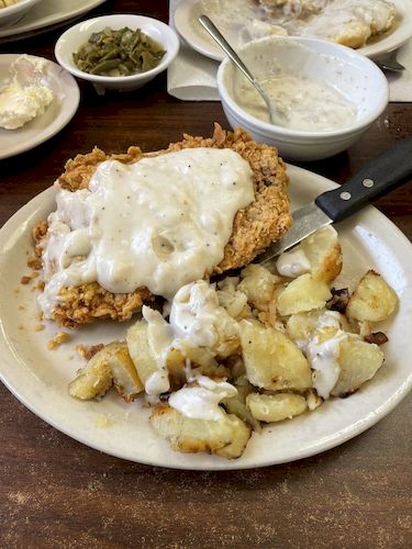 10 Best Fried Chicken in Wichita KS | 2024