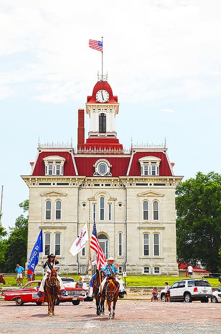 Discover the Amazing 8 Wonders of Kansas Architecture
