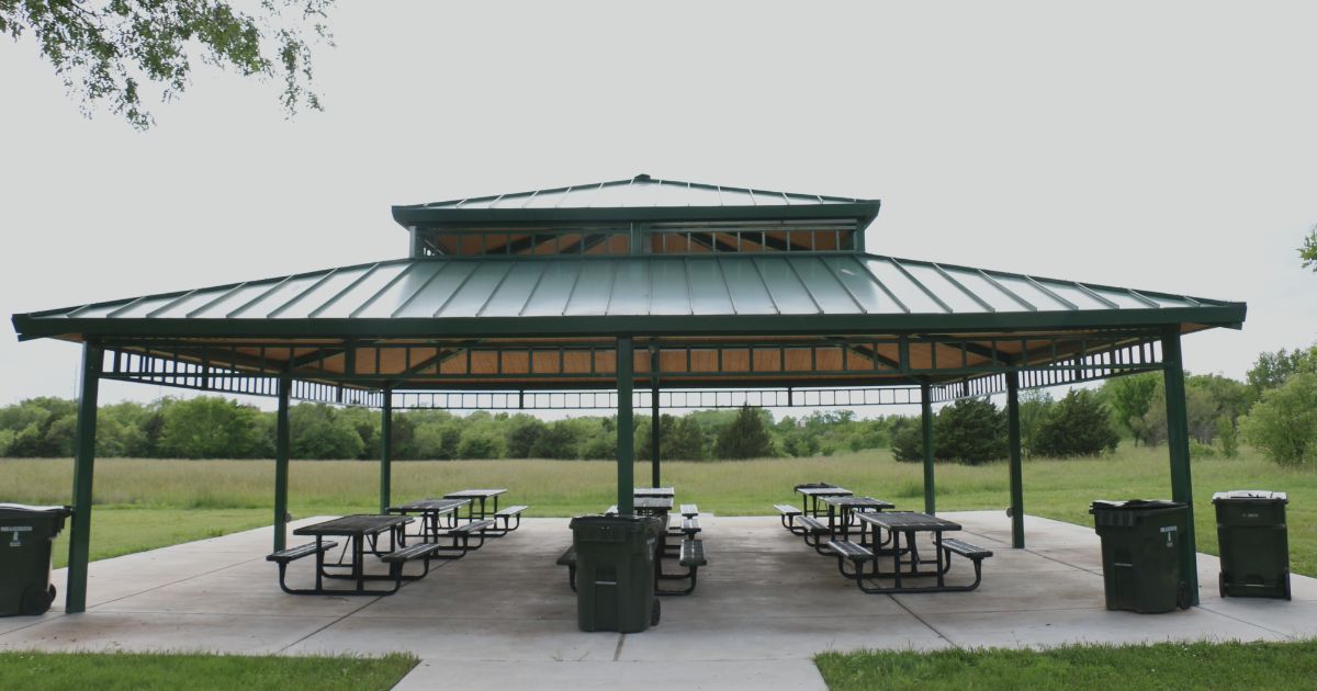 10 Best Parks in Wichita KS for Nature Lovers & Families | 2024