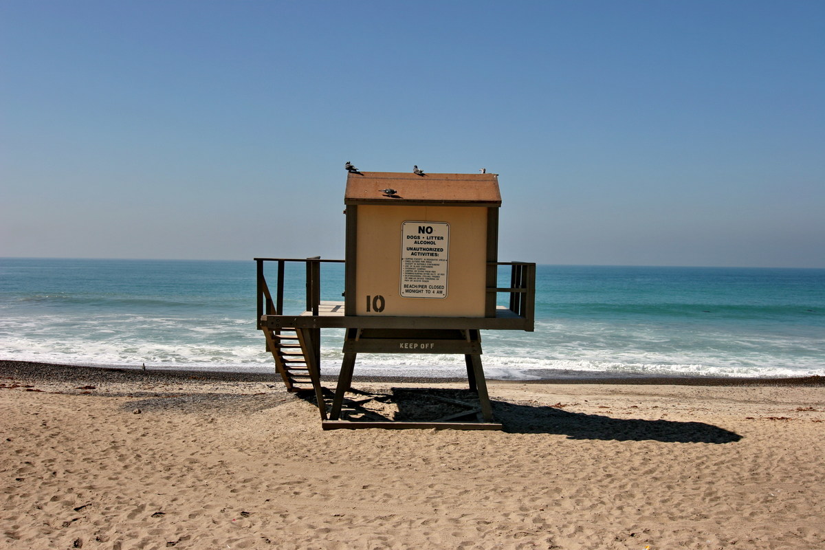 Living by the Beach: Best Coastal Communities in South OC