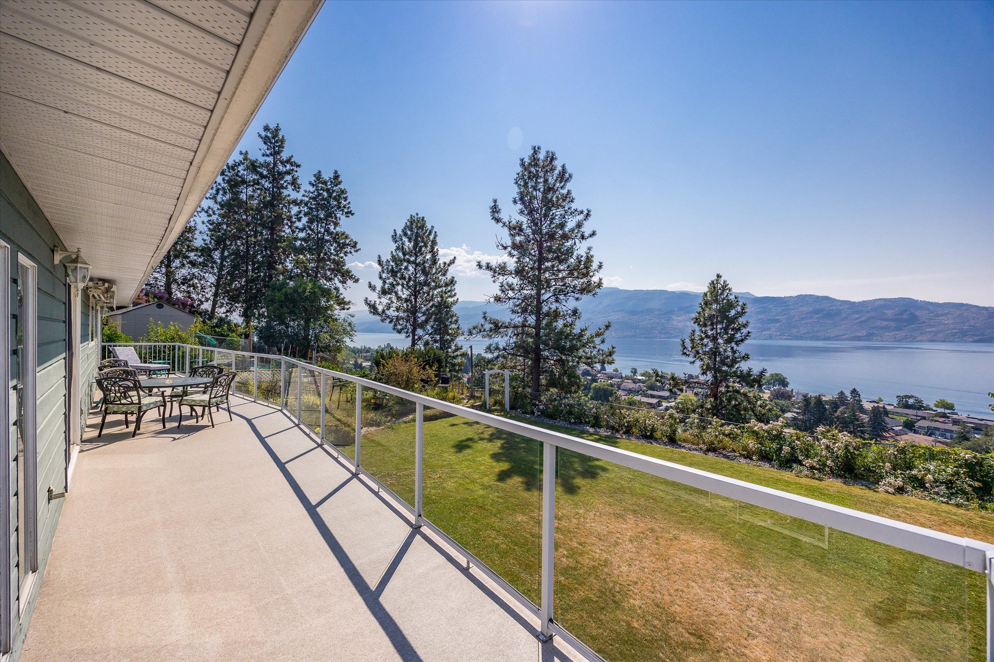 SOLD! 4155 Ponderosa Dr - Home in Peachland, BC